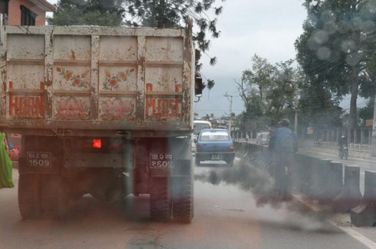 Air Pollution and Your Bike Commute - Maya Cycle